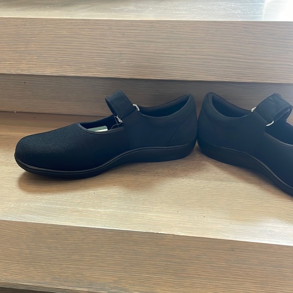 Aetrex | Shoes | Aetrex Helen By Berries A Stretch Mary Jane Wide Width ...